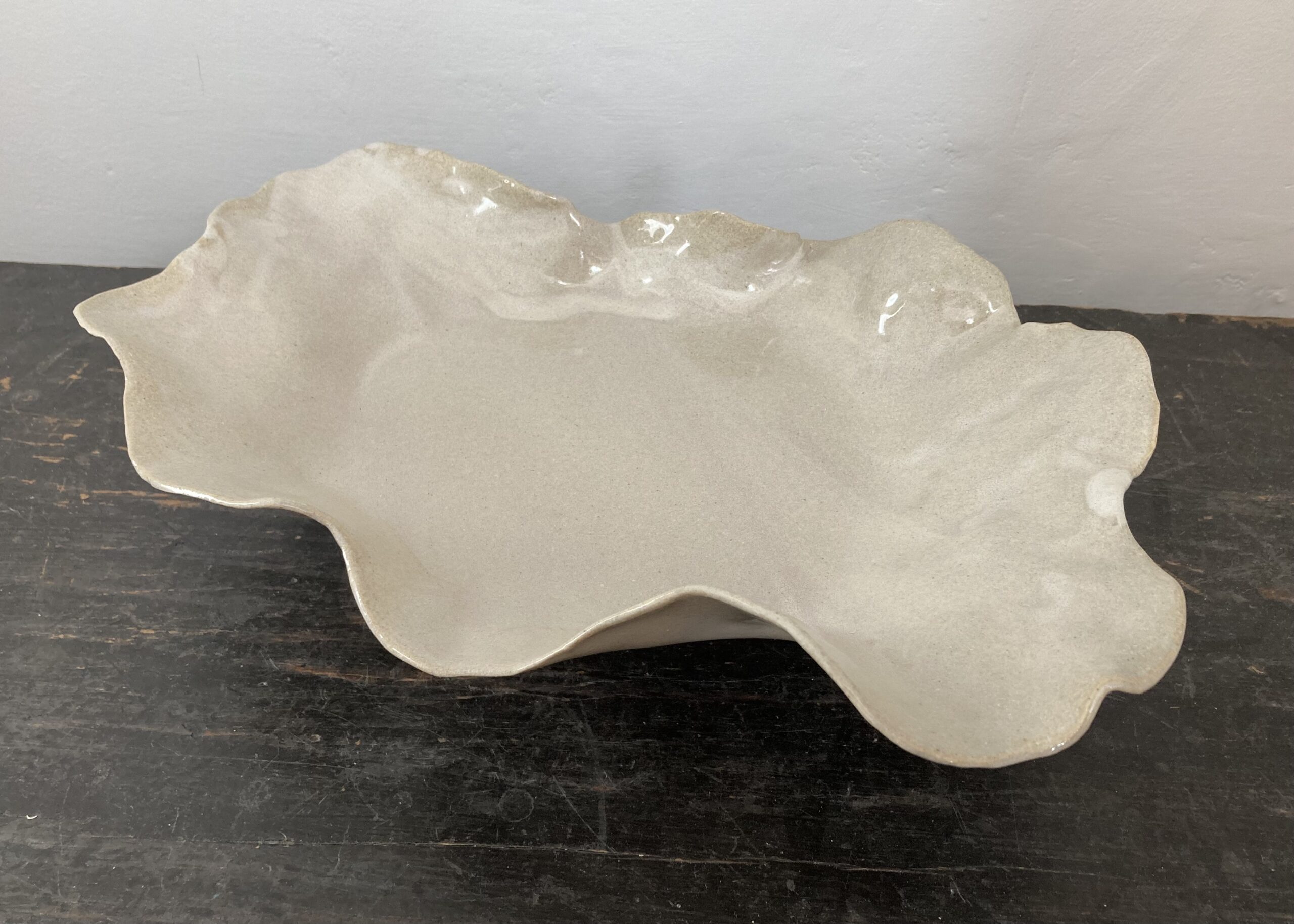 Large Ceramic Ripple Shell - Kip Hideaways