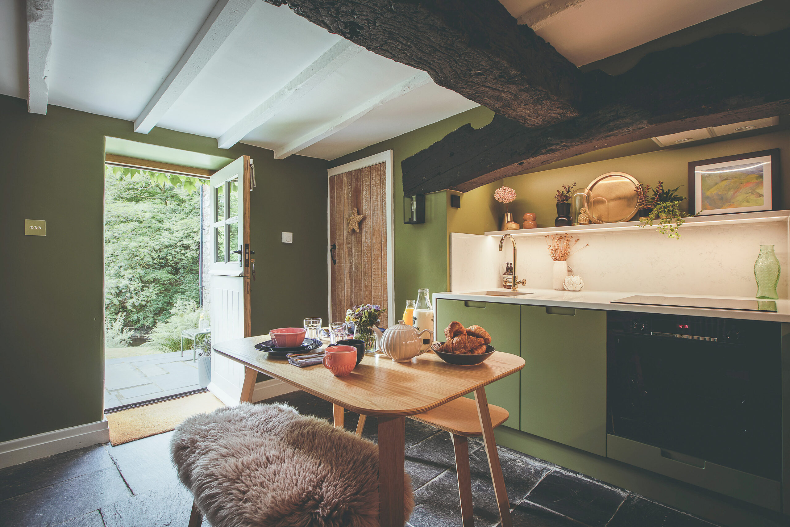 River Cottage - Kip Hideaways