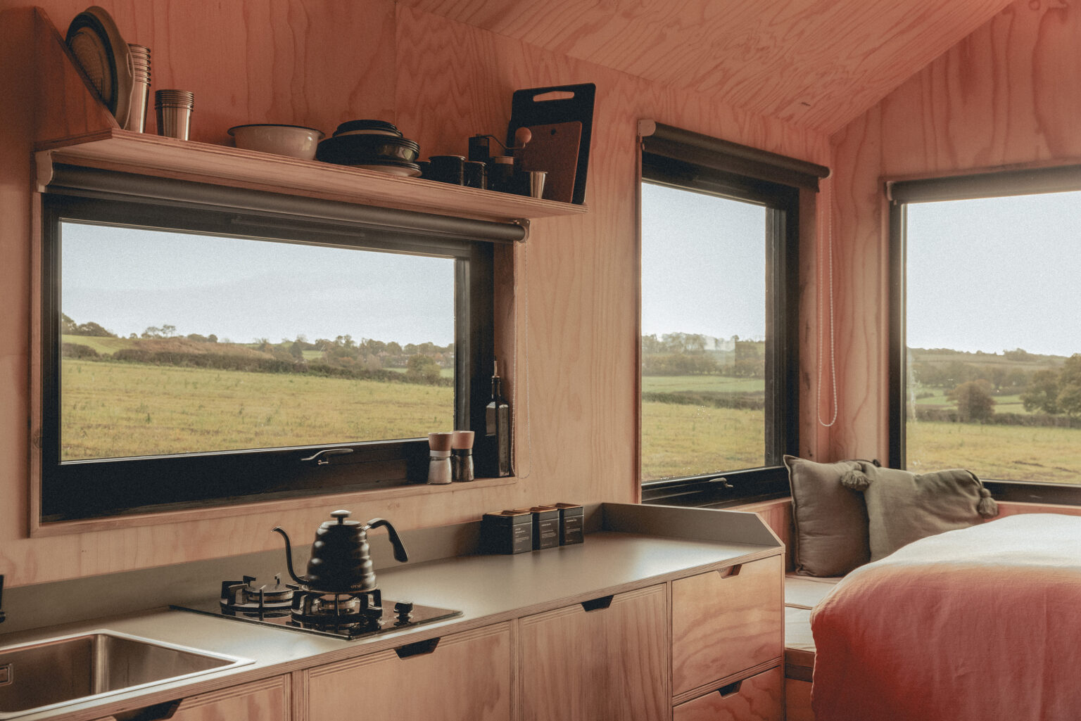 Tarporley Shacks - Kip Hideaways