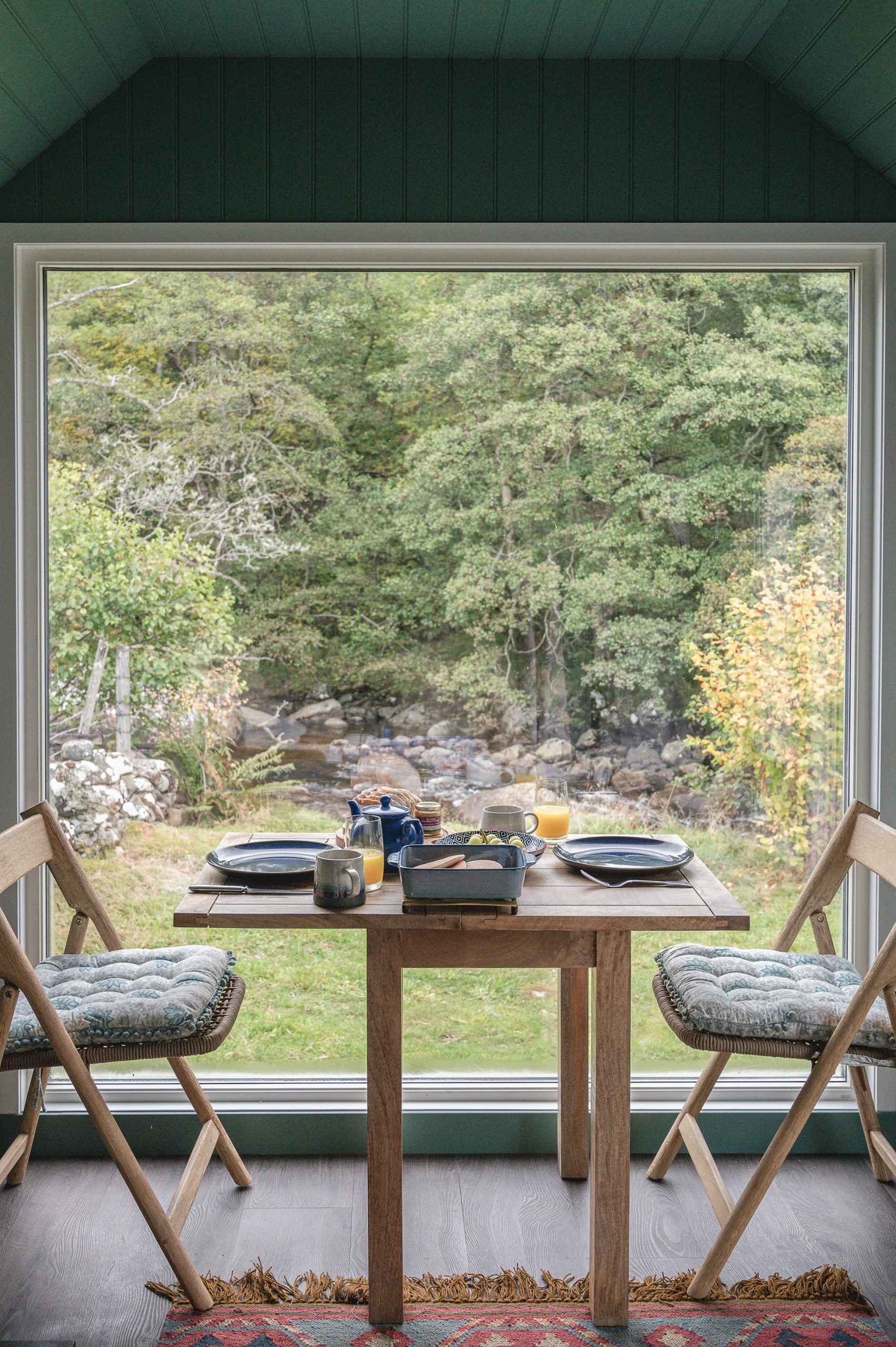 River Cabin - Kip Hideaways