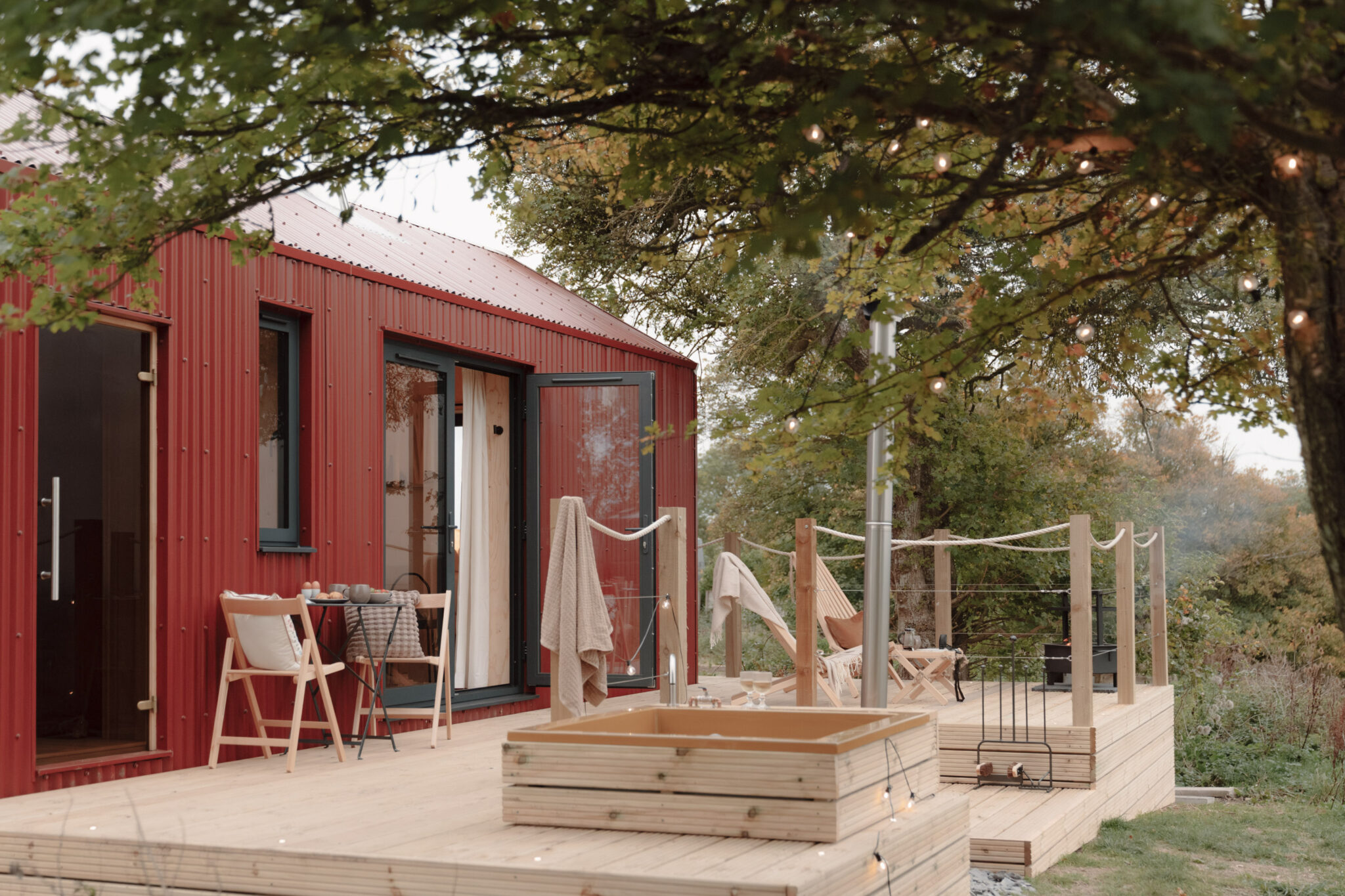 The Red Cabin, Oare - Kip Hideaways